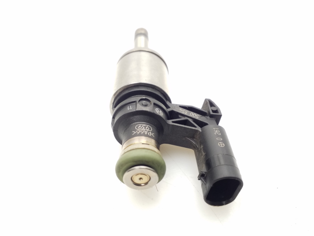 Used Volkswagen Polo Fuel injector 04E906036
