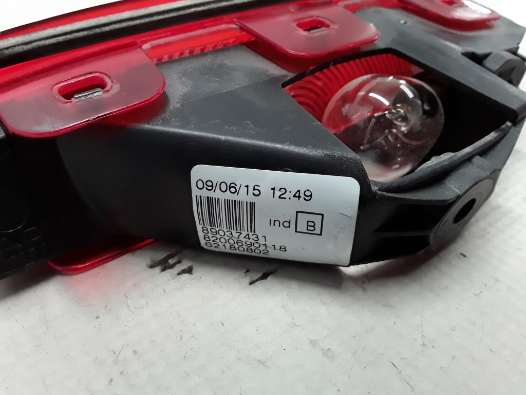 Used Dacia Logan Additional stop light 8200690118