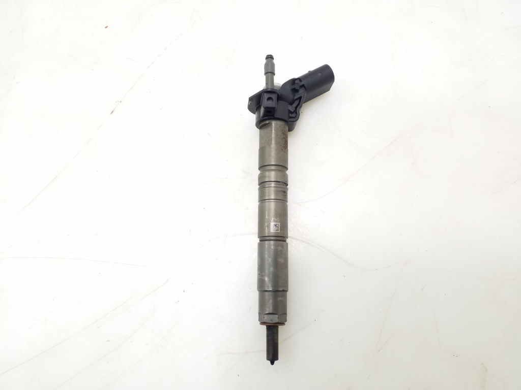 Used Mercedes Benz E-Class Fuel injector A6420701187