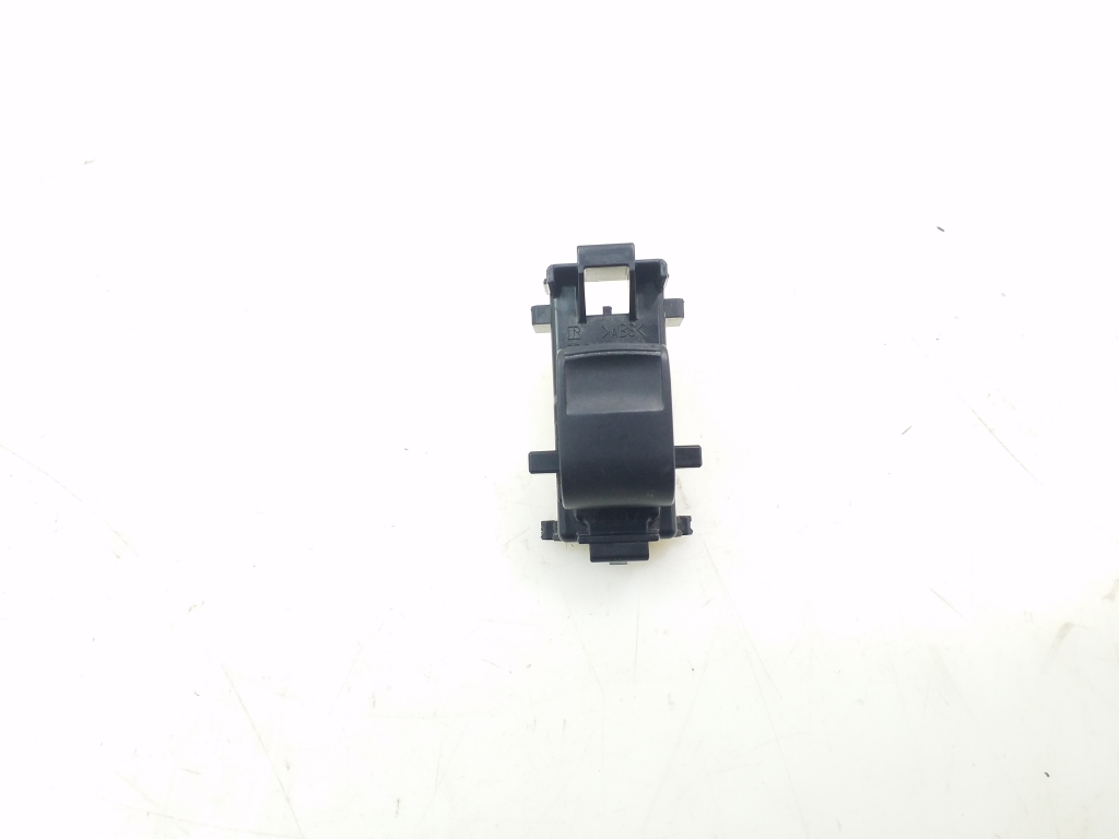 Used TOYOTA Urban Cruiser Rear side door glass switch 8481052030