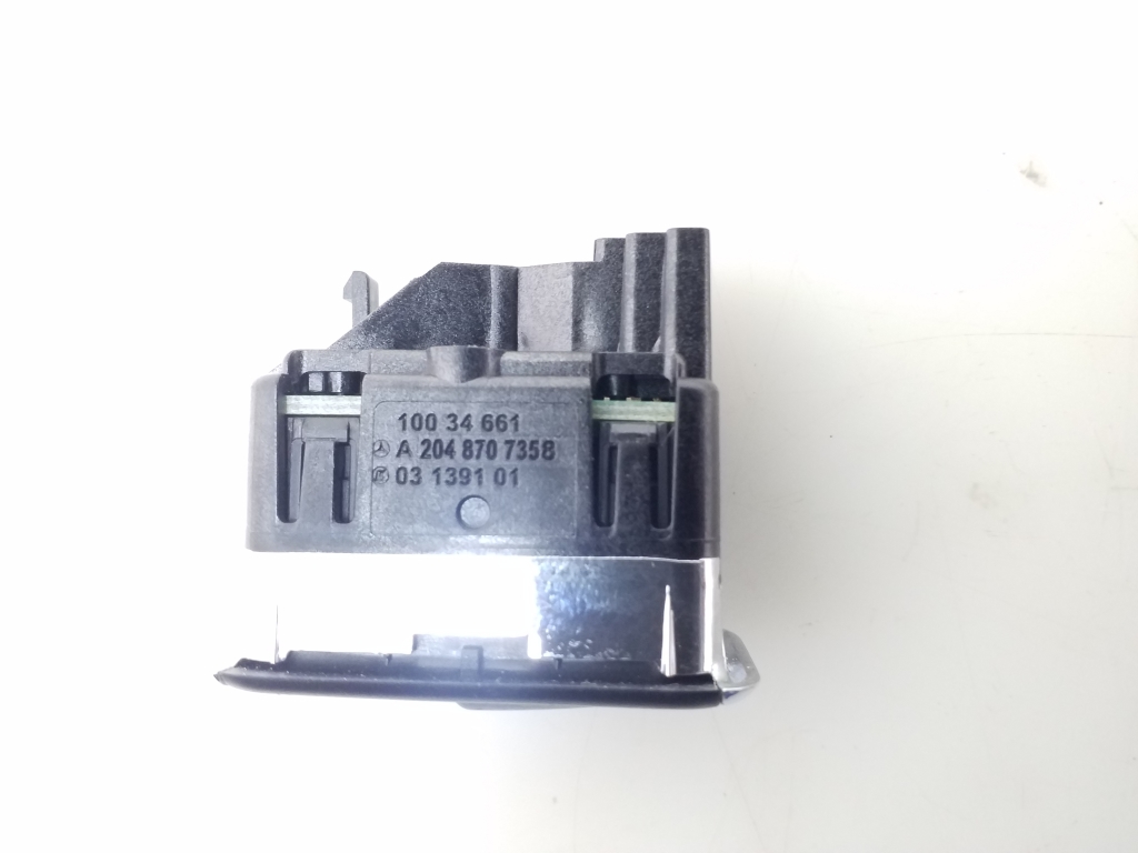 Naudotas Mercedes Benz E-Class Galinių šoninių durų stiklo jungiklis ...