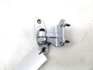 Naudotas Mercedes Benz E-Class Galinių šoninių durų vyris viršutinis ...