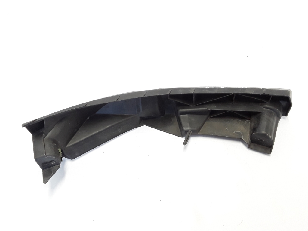 Used RENAULT Clio Front bumper bracket 8200289844