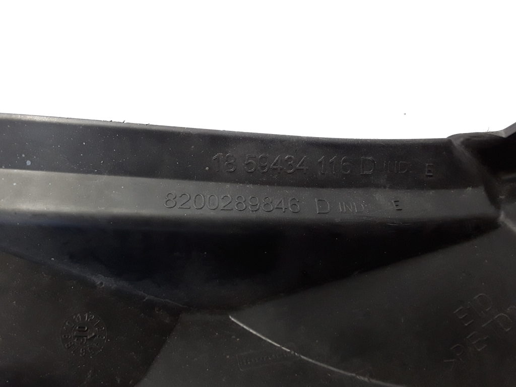 Used RENAULT Clio Front bumper bracket 8200289846