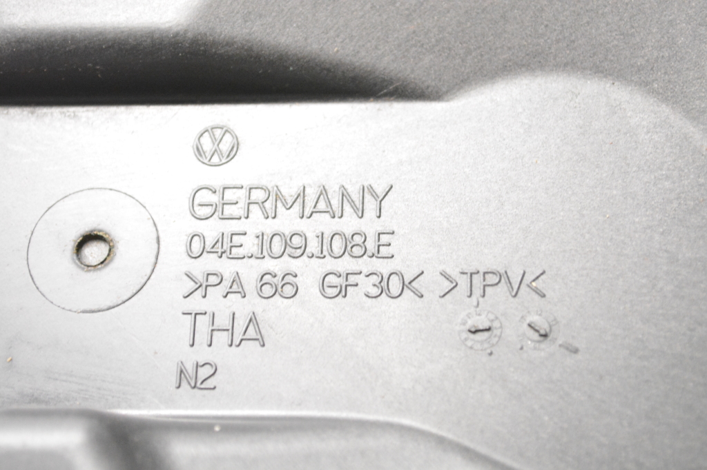Used Volkswagen Golf Engine belt protection 04E109108E