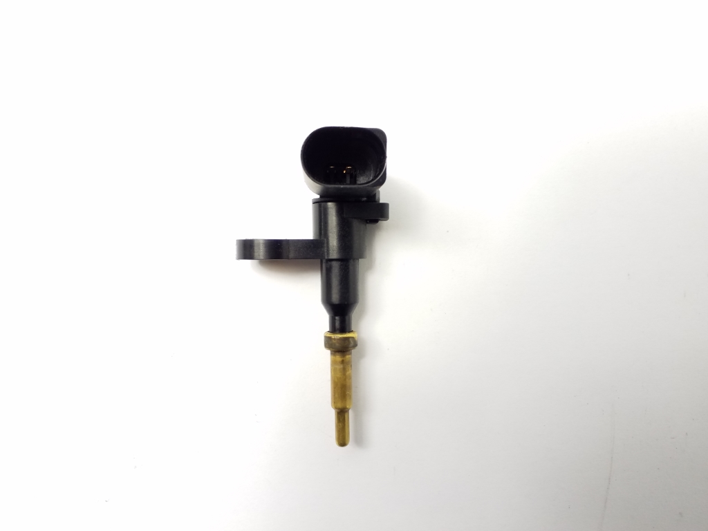 Used Volkswagen Passat Coolant temperature sensor 04E919501B