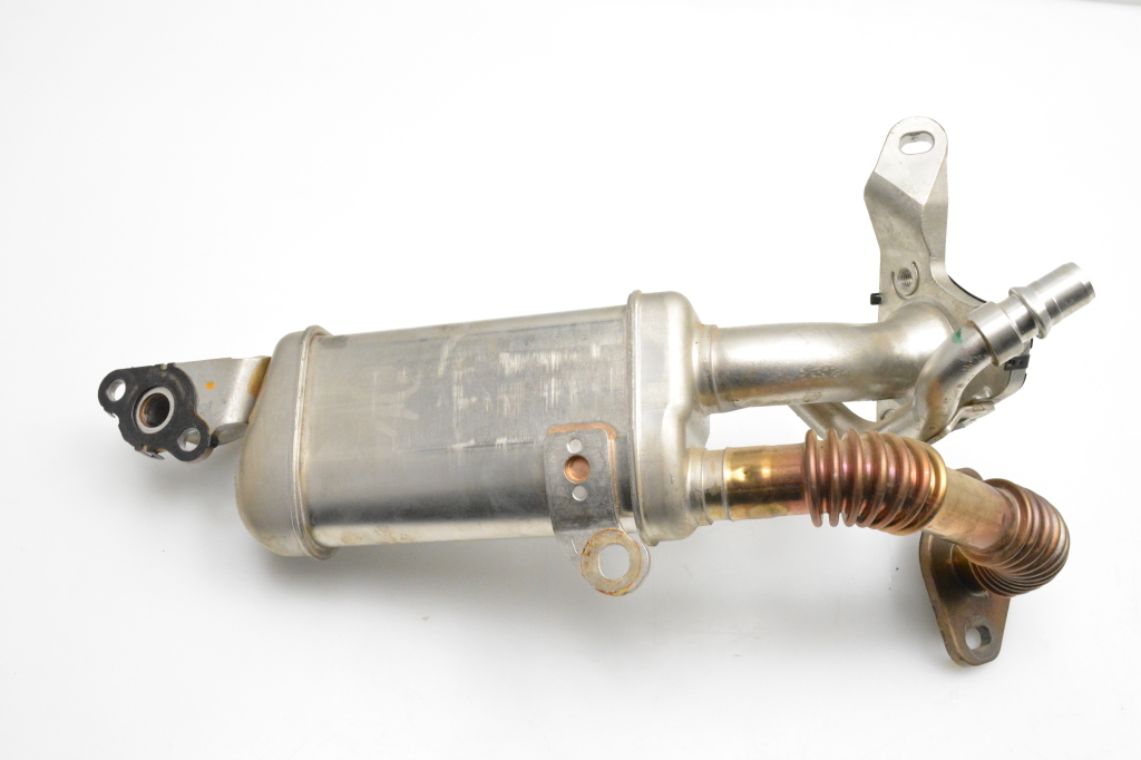 Used Mercedes Benz B-Class EGR valve cooler 147357324R