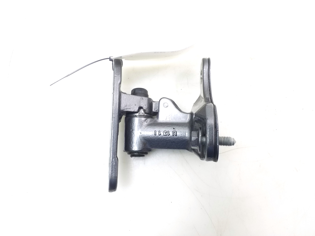 Used Mercedes Benz A-Class Front door lower hinge A2467200337