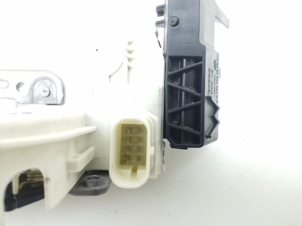 Used Mercedes Benz A-Class Rear side door lock A2047303635