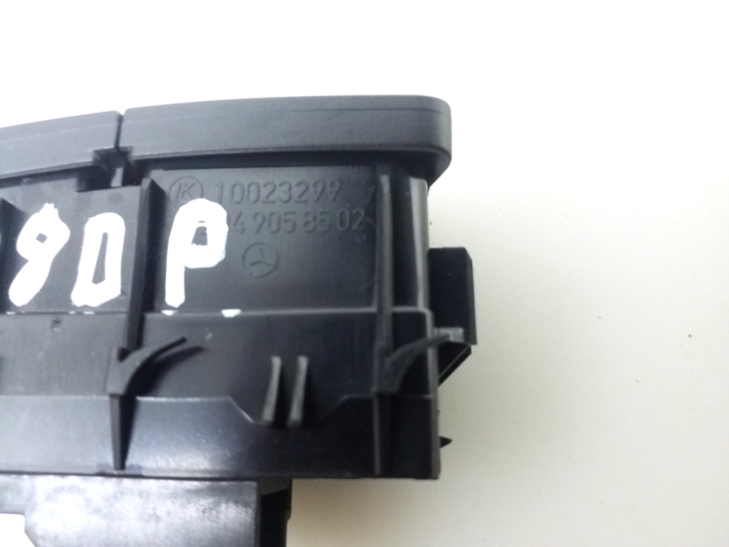 Naudotas Mercedes Benz A-Class Jungiklis durų užrakinimo atrakinimo ...