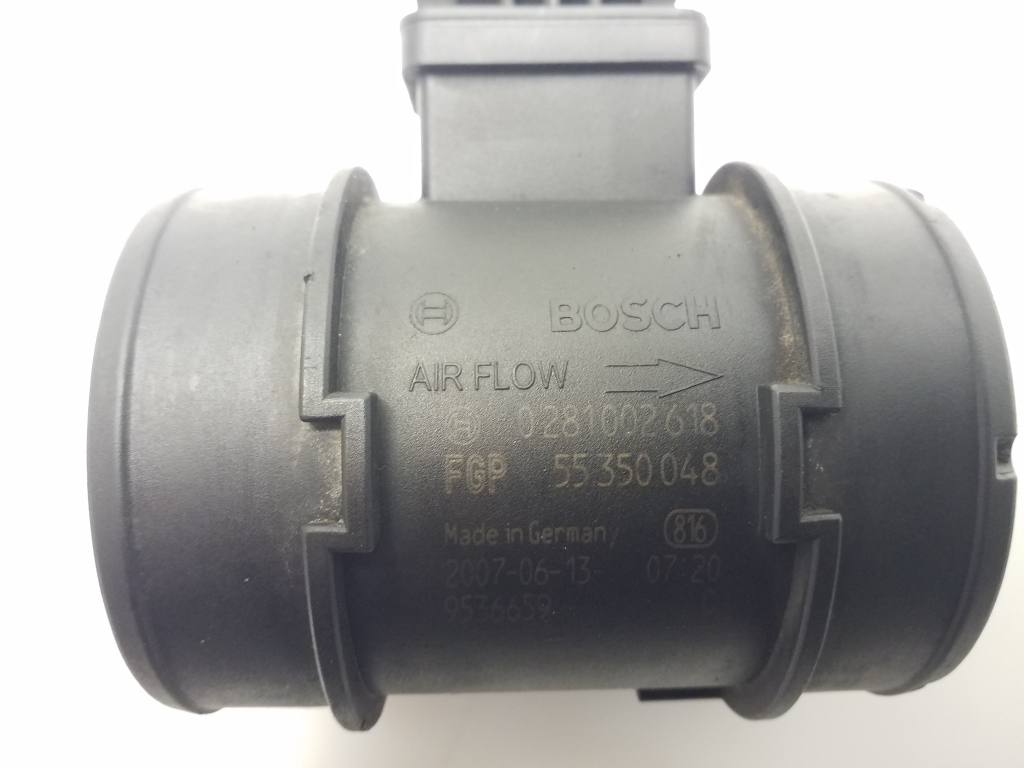Used Opel Astra Air flow sensor 55350048
