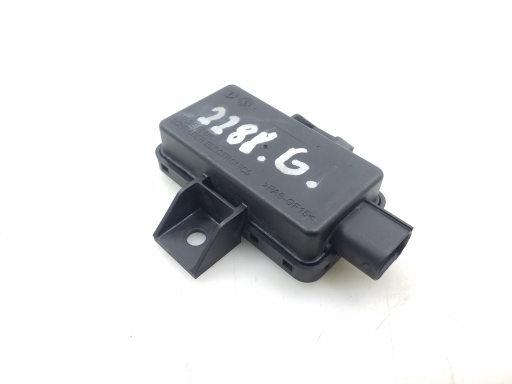 Used Mercedes Benz A-Class Tire pressure control module A0009003704