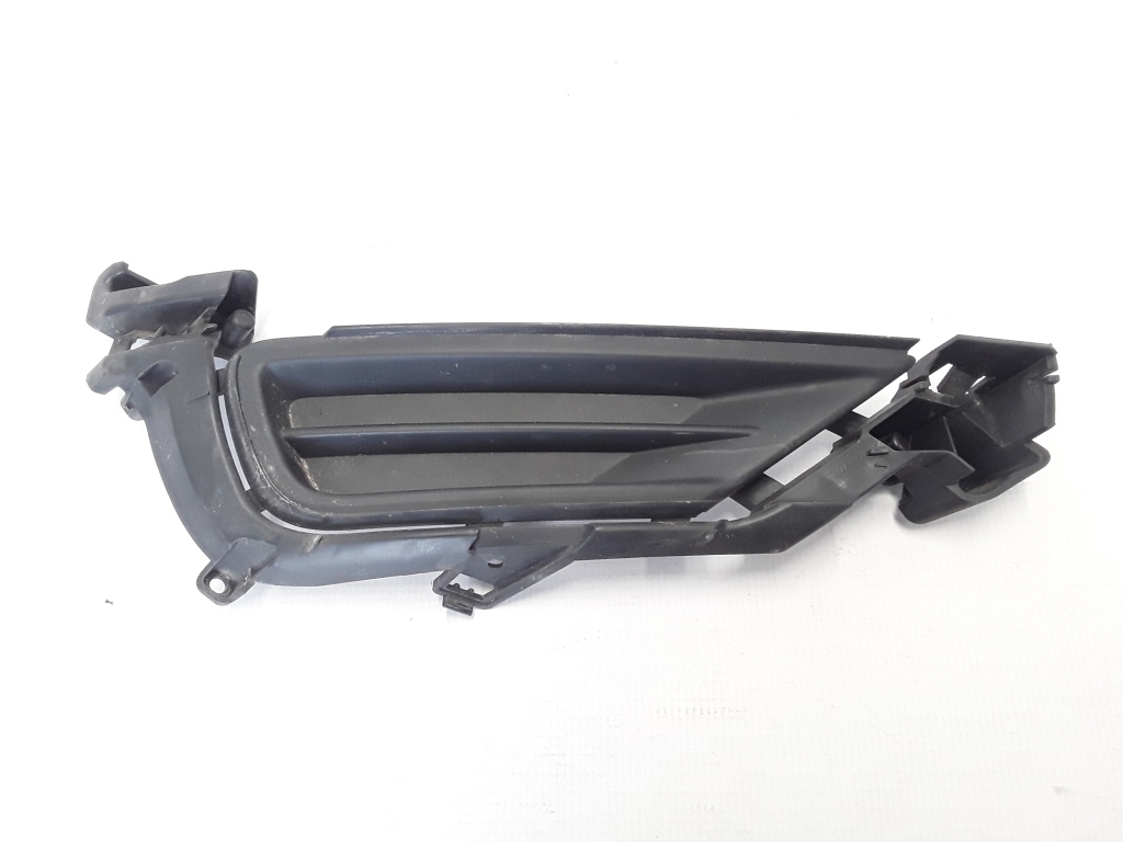 Used VOLVO XC90 Front bumper lower grille 31383630