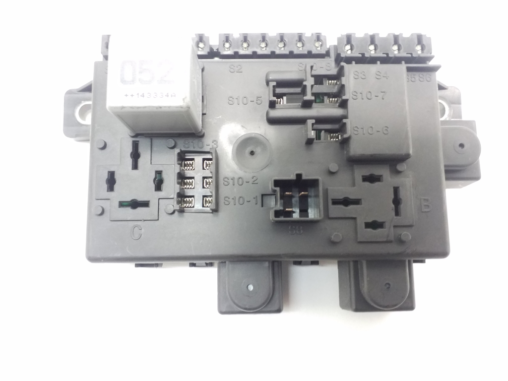 Used Mercedes Benz Vito Fuse box in the cabin A4479060400