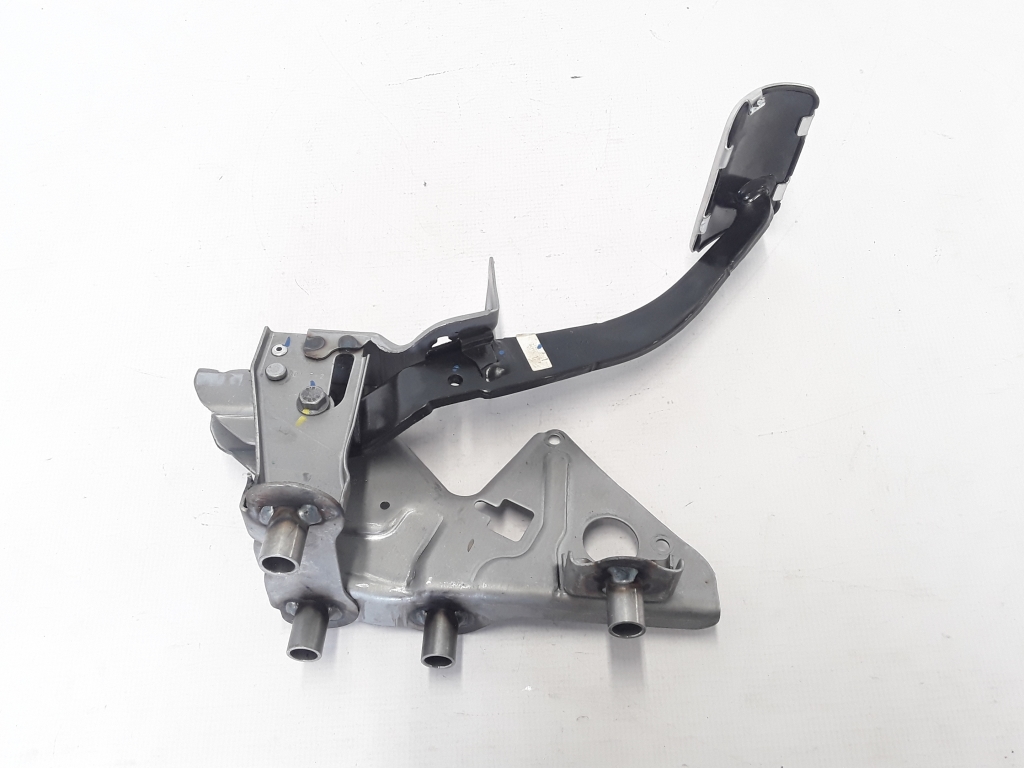 Used RENAULT Captur Brake pedal 465016447R