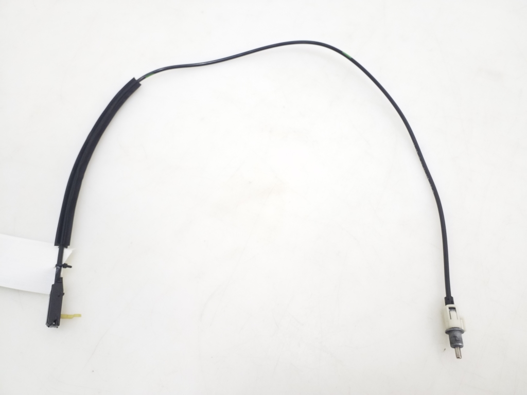Used Mercedes Benz E-Class Gear shift cable A2072670064