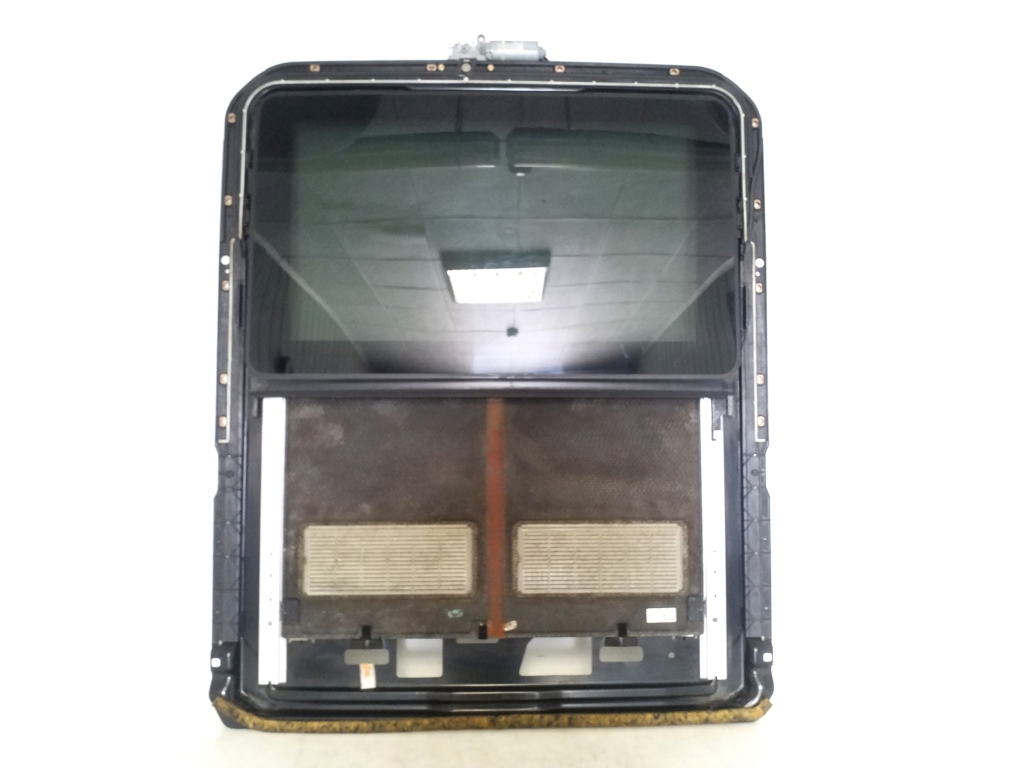 Used Mercedes Benz S-Class Sunroof and its details