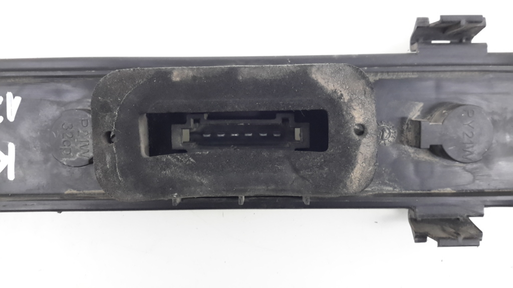 Kasutatud Mercedes Benz Vito Tagumise nurga lambipesa A0008201077