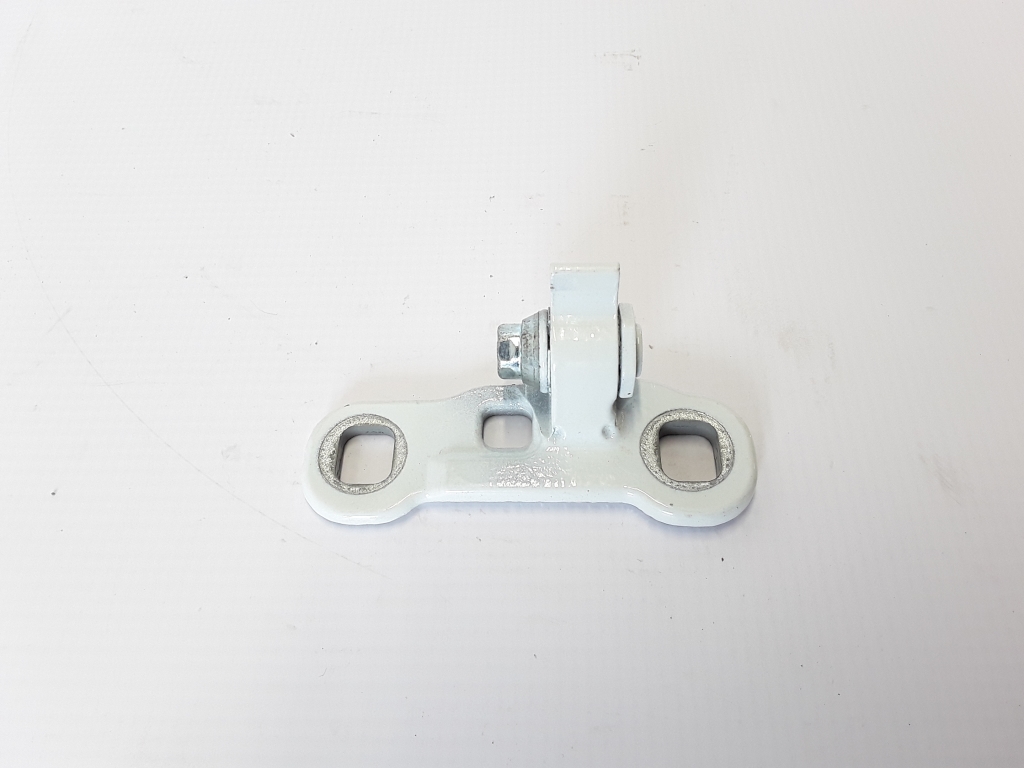 Used VOLVO XC60 Rear side door hinge upper 31468521