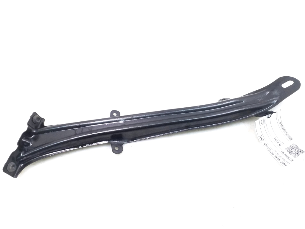 Naudotas Mercedes Benz E-Class Lanžerono kita detalė A2126280124