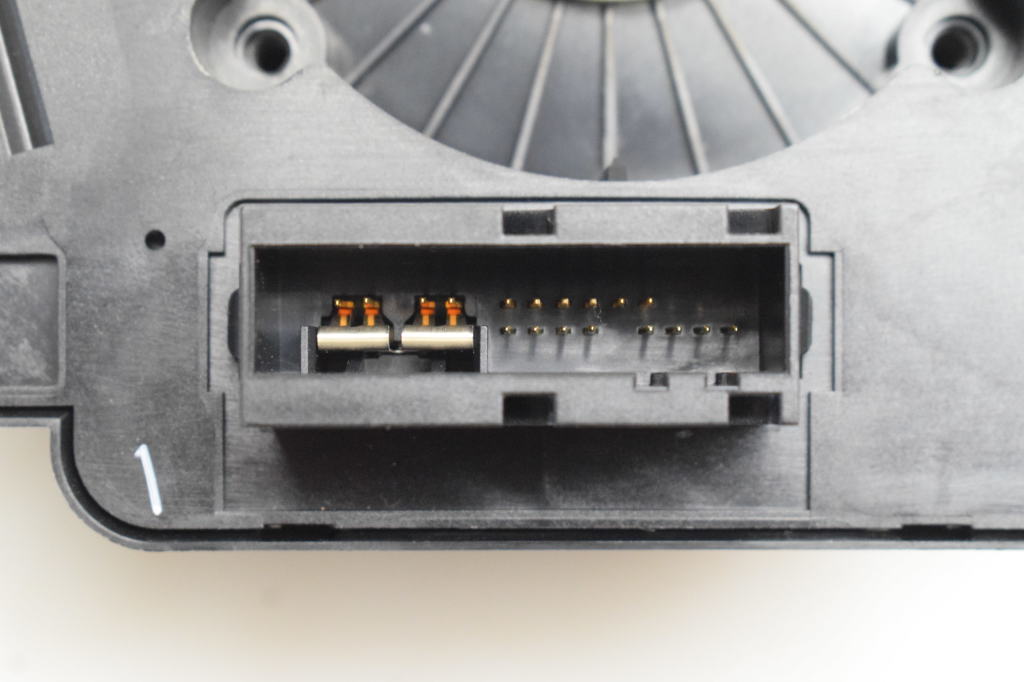 Used Opel Corsa Switch and its parts 13142283