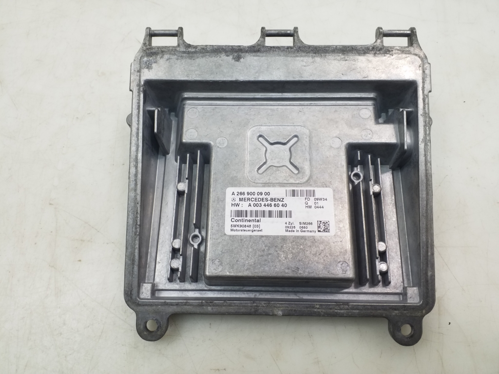 Used Mercedes Benz A-Class Engine computer A0034466040