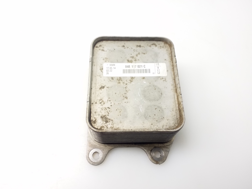 Used Volkswagen Golf Oil cooler 04E117021C