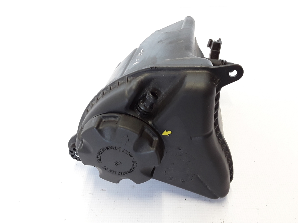 Used BMW 5 SERIES Tank for coolant 7647283