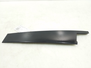 Naudotas Mercedes Benz E-Class Priekinių durų kita detalė A2137205902