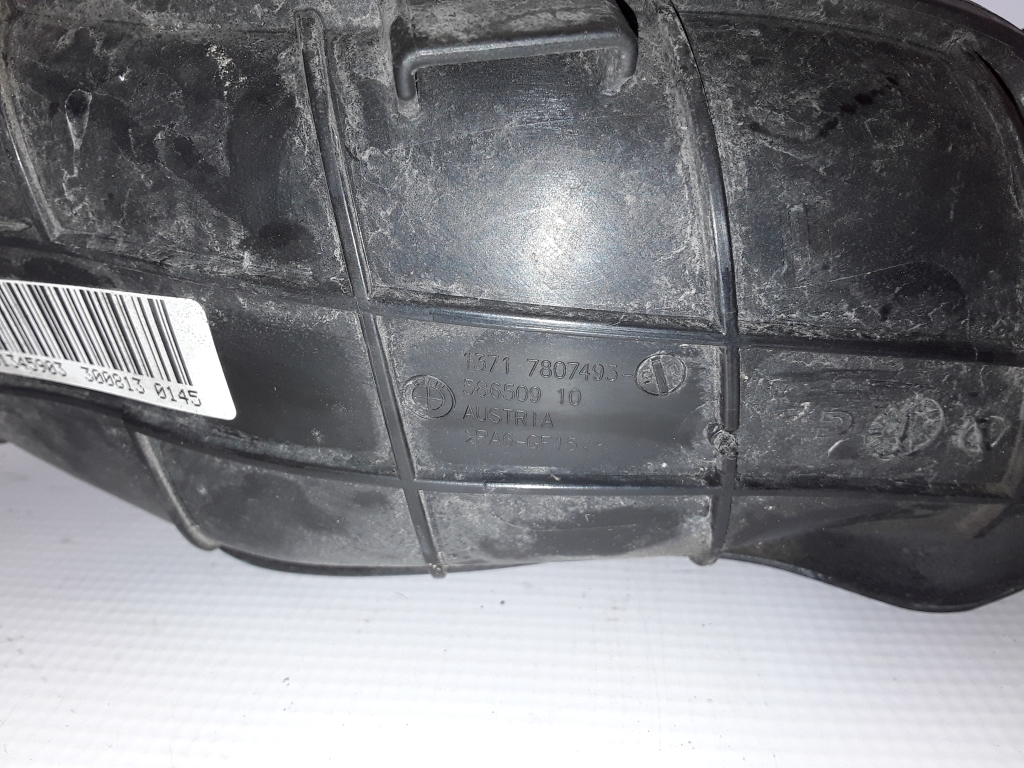 Used BMW 5 SERIES Air intake hose 58650910