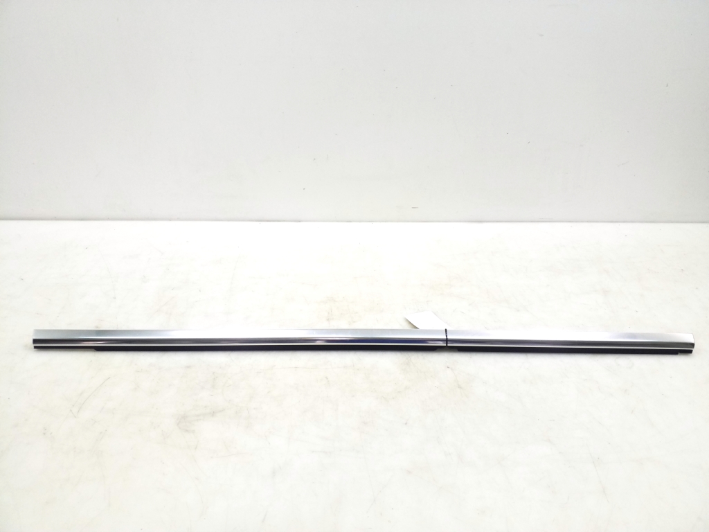 Used Mercedes Benz E-Class Rear side door strip to glass outer A2137300424