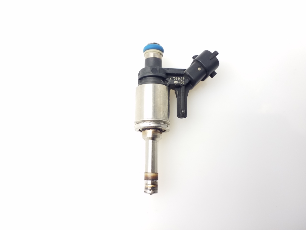 Used BMW 1 SERIES Fuel injector 0261500073