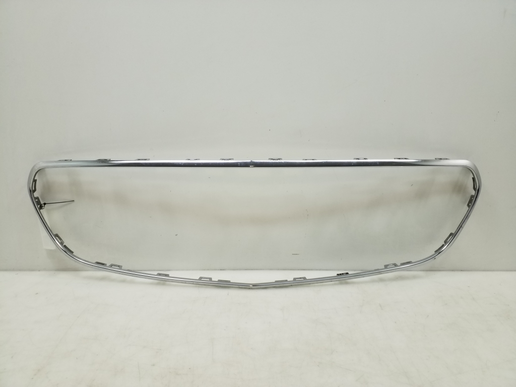 Used Mercedes Benz E-Class Front grille trim A2138850200