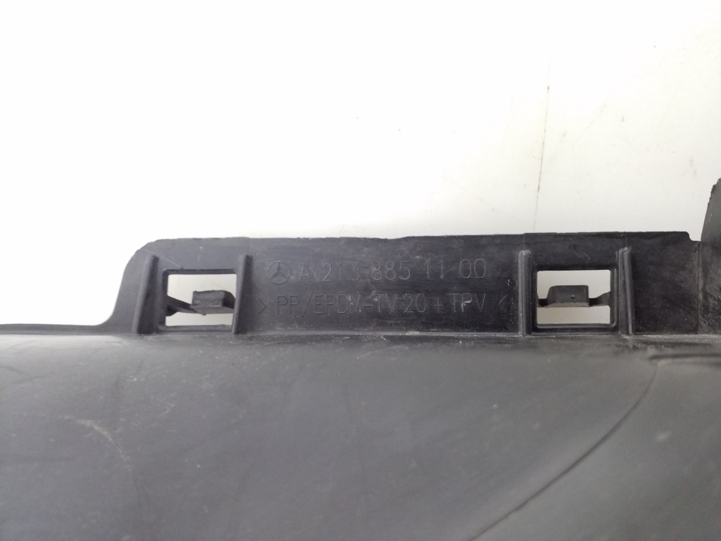 Used Mercedes Benz E-Class Air deflector cooling radiator A2138851100