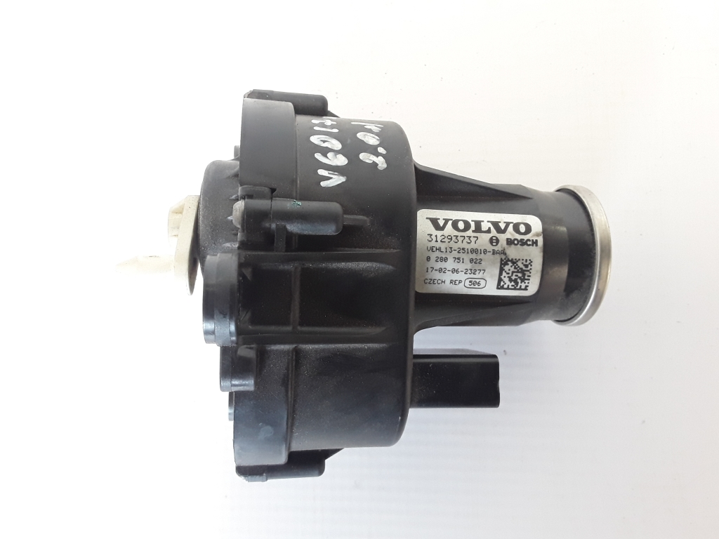 Naudotas VOLVO V60 Isiurbimo kolektoriaus sklendės varikliukas 31293737