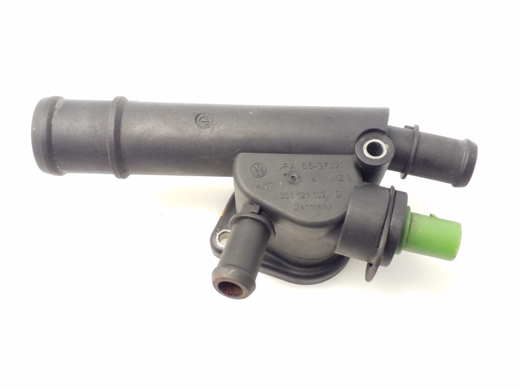 Used AUDI A4 Other part of the thermostat 038121132