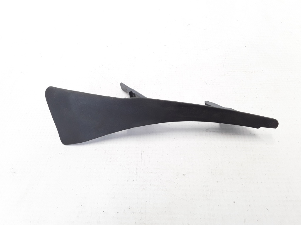 Used VOLVO XC90 Windshield wiper mechanism trim to the glass 31391842