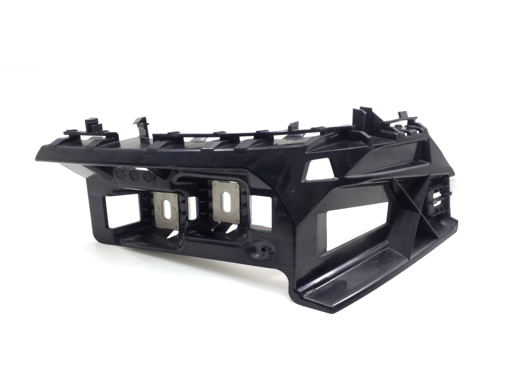 Used Mercedes Benz E-Class Rear bumper bracket A2388803400