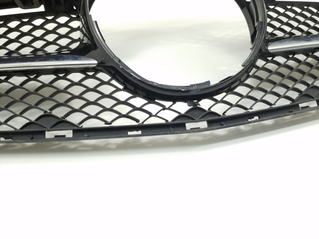 Used Mercedes Benz C-Class Front grille A2058800183