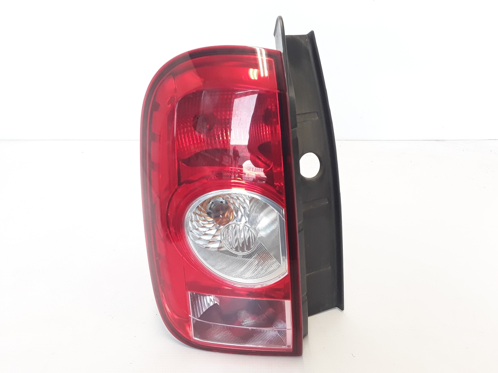 Used Dacia Duster Rear corner lamp 265550035R