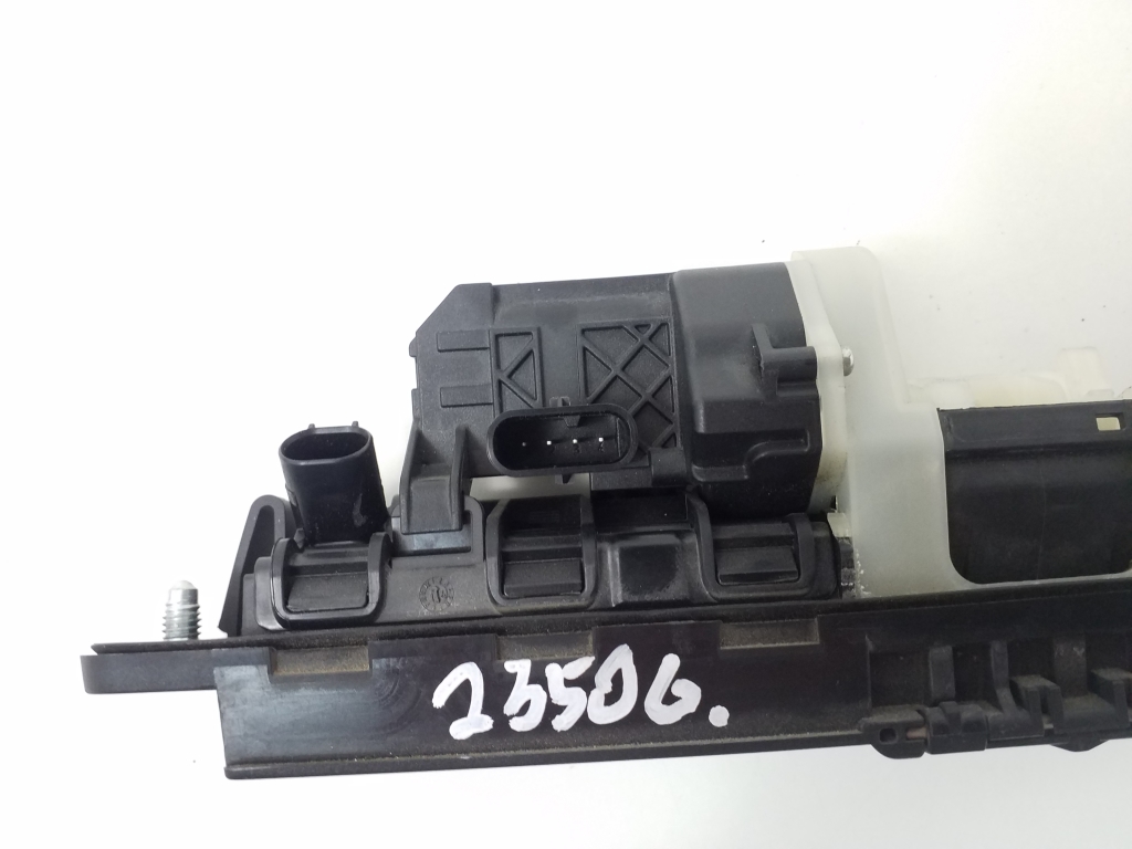 Used Mercedes Benz E-Class Outer boot handle A0997500800