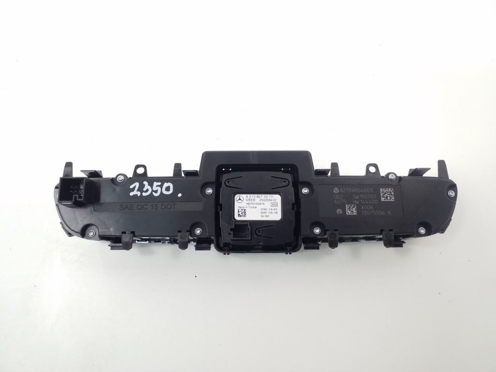 Naudotas Mercedes Benz E-Class Jungiklis ir jo detalės A2139054603