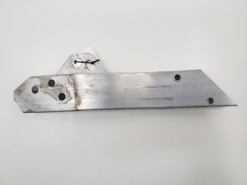 Used Mercedes Benz E-Class Other detail of the front frame A2536210400