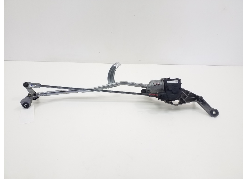 Used Mercedes Benz E-Class Windshield wiper mechanism and its details ...