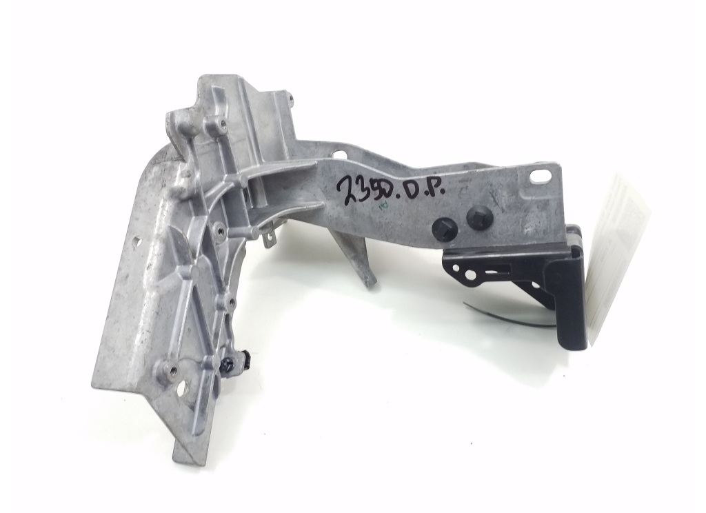 Naudotas Mercedes Benz E-Class Priekinio rėmo kita detalė A2536210700