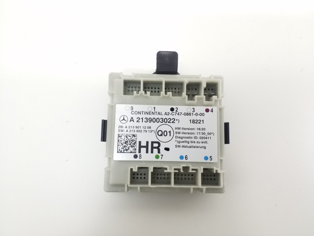 Used Mercedes Benz E-Class Rear side door control unit A2139003022