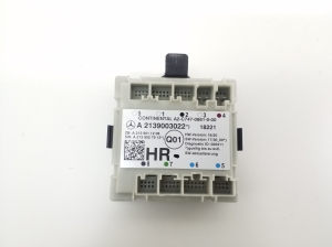 Used Mercedes Benz E-Class Another detail of the side mirror A2138110498