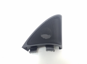 Naudotas Mercedes Benz E-Class Priekinių durų kita detalė A2137205902