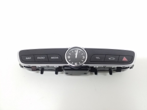 Used Mercedes Benz E-Class Switch and its parts A2139056508