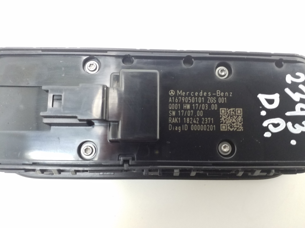 Naudotas Mercedes Benz A-Class Priekinių durų stiklo jungiklis ...